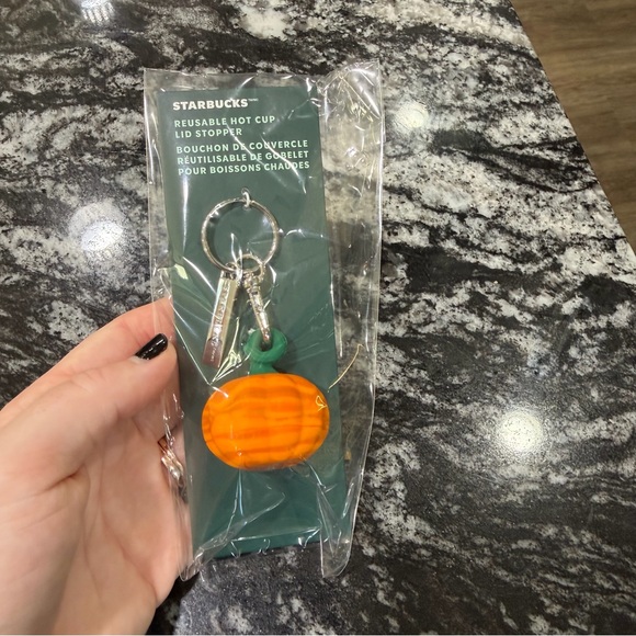 Starbucks | Kitchen | Nwt Starbucks Green Lid Stopper With Orange ...